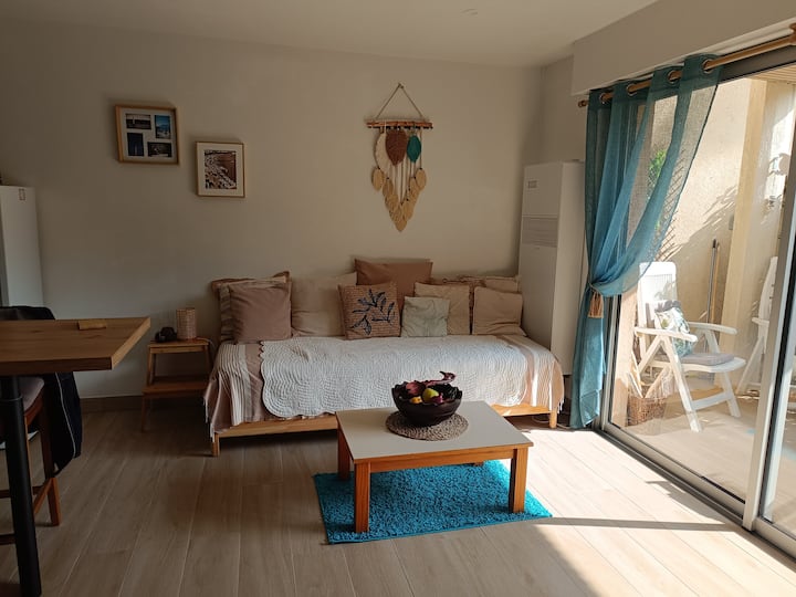 Studio Dans Résidence Calme Avec Piscine/ Parking - Plage de Pampelonne