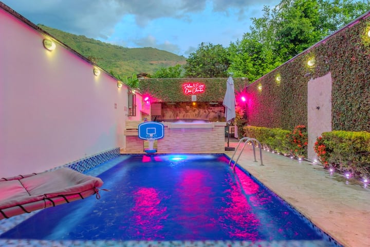 Luxury Home • Pvt Pool & Jacuzzi • Near Medellín - Sopetrán
