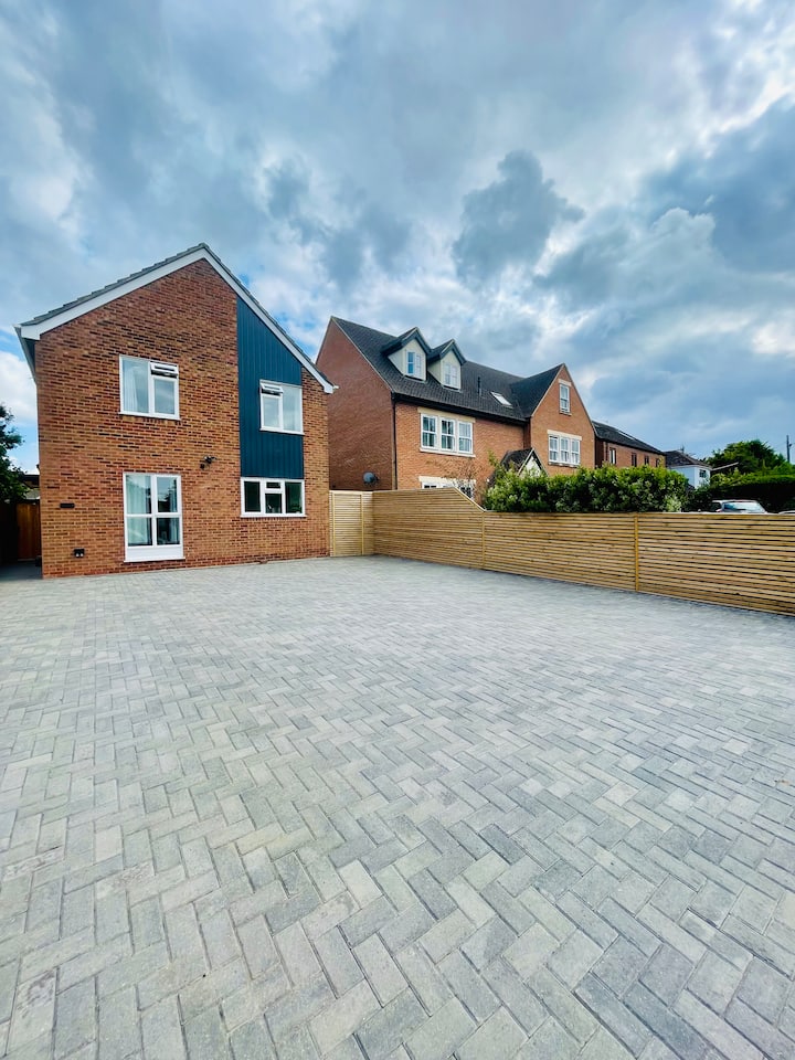 Spacious Central Oxford Detached Home - 옥스퍼드