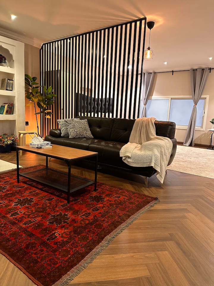 Adorable 1- Bedroom Space With Indoor Fireplace. - Saudi Arabia