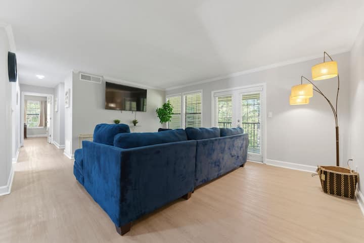 Homey Residential Space Close To Everything! - Smyrna, GA