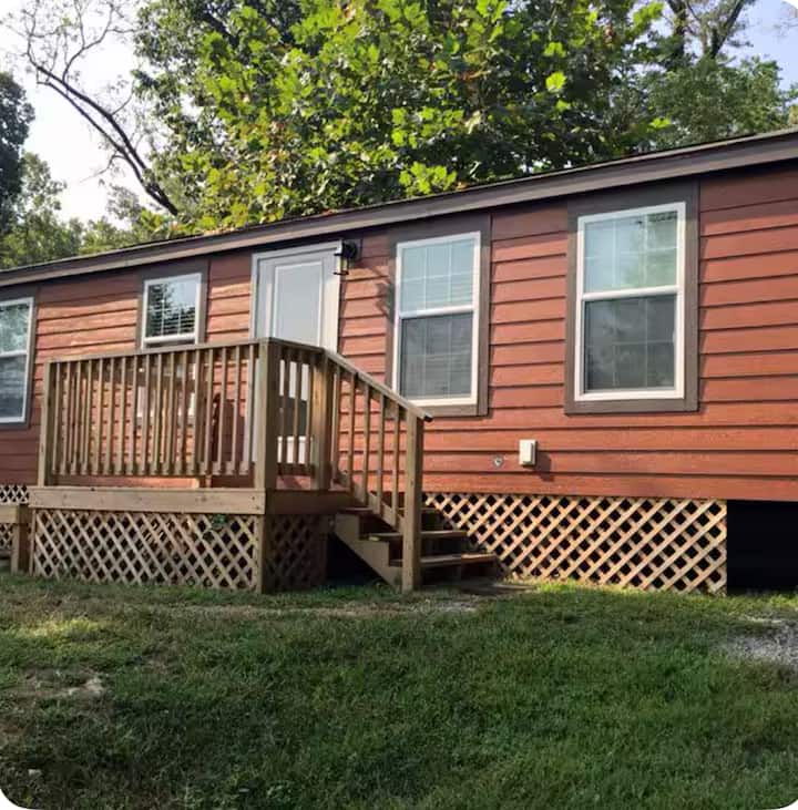Harpers Ferry Potomac River River View Cabin 1 - Harpers Ferry, WV