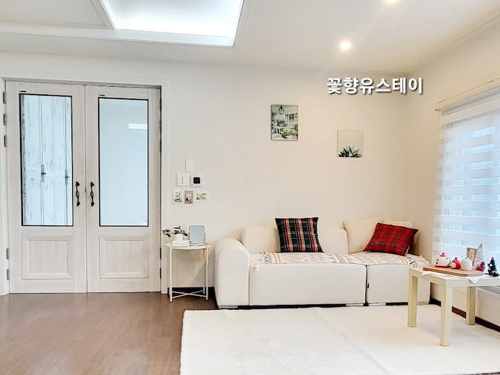 [애월] 꽃향유스테이
제주숙소/공항20분
제주가족숙소/바다뷰
애월숙소/제주가성비숙소 - Jeju-si