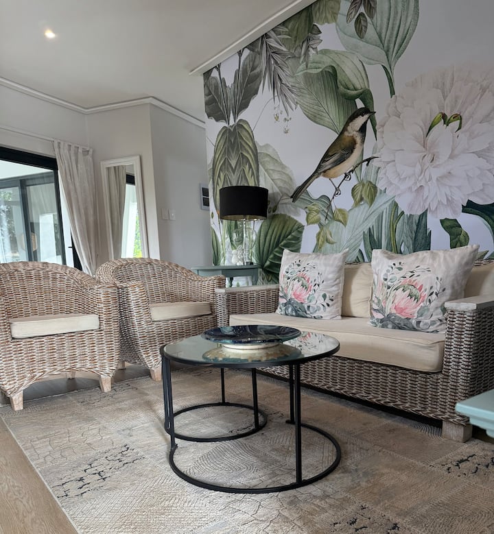 Modern 2b/r Full House Flat - Morgans Bay