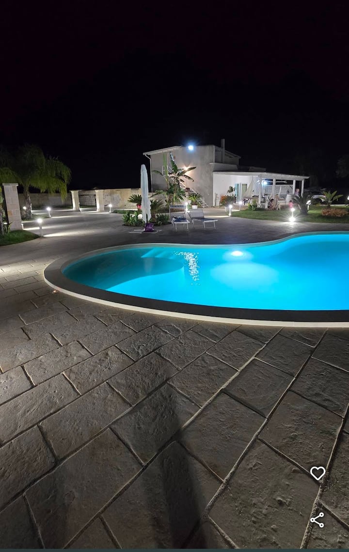 Villa Delle Stelle Con Piscina - Leverano