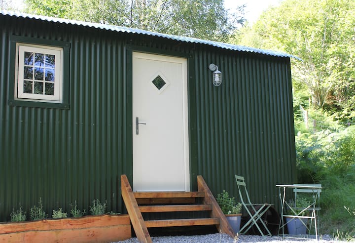 Cosy Shepherd’s Hut On Lochbroom - Ullapool