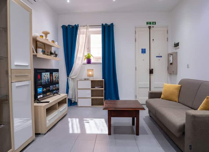 Luxurious 1 Bedroom Maisonette - Malte