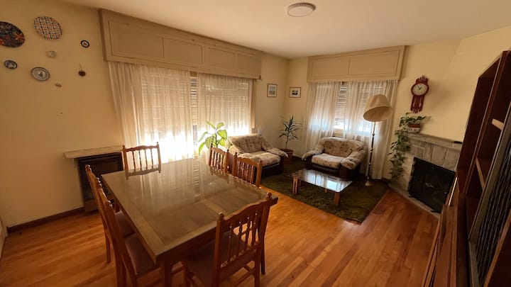 Amplio Depto Equipado Para 4 Personas Céntrico - サン・カルロス・デ・バリローチェ