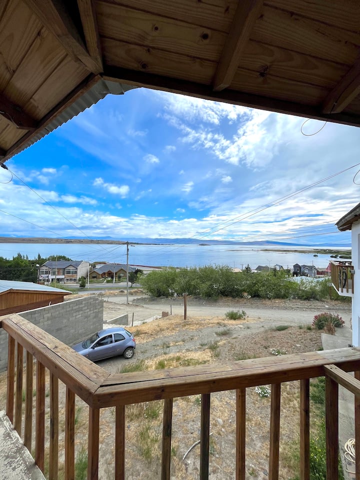 Departamento Céntrico Con Balcón Y Vista Al Lago - El Calafate