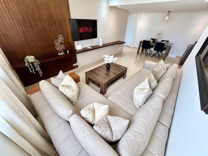 Downtown Gem - Beach, Mall & Tgv Station - Tanger