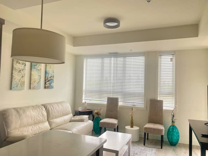 Bright, Sunny Unit On 14th St, Heart Of Marda Loop - Calgary