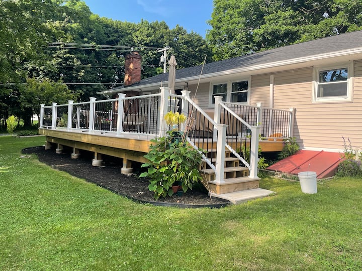 Cozy 3-bedroom Home With Indoor Fireplace - Skaneateles, NY