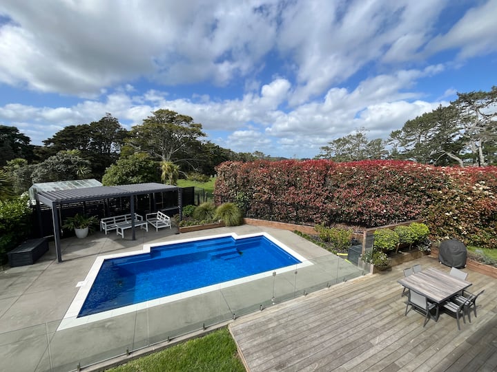 Waimauku Poolside Retreat - Parakai
