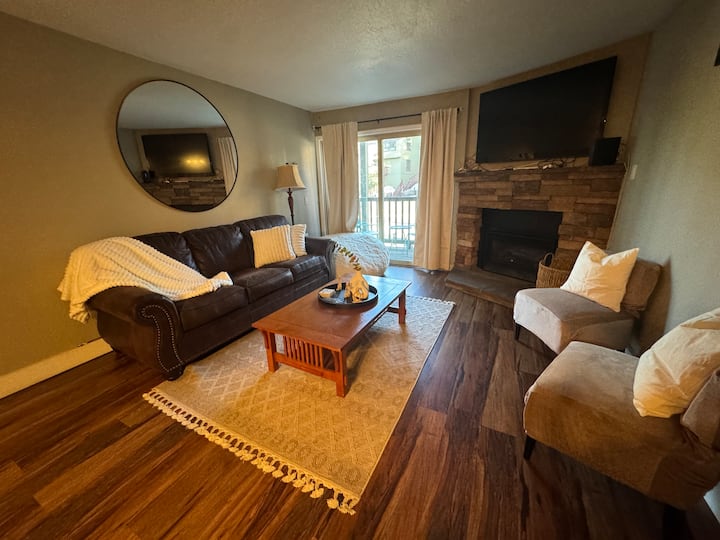 Canyon Blvd. Condo - Mammoth Lakes