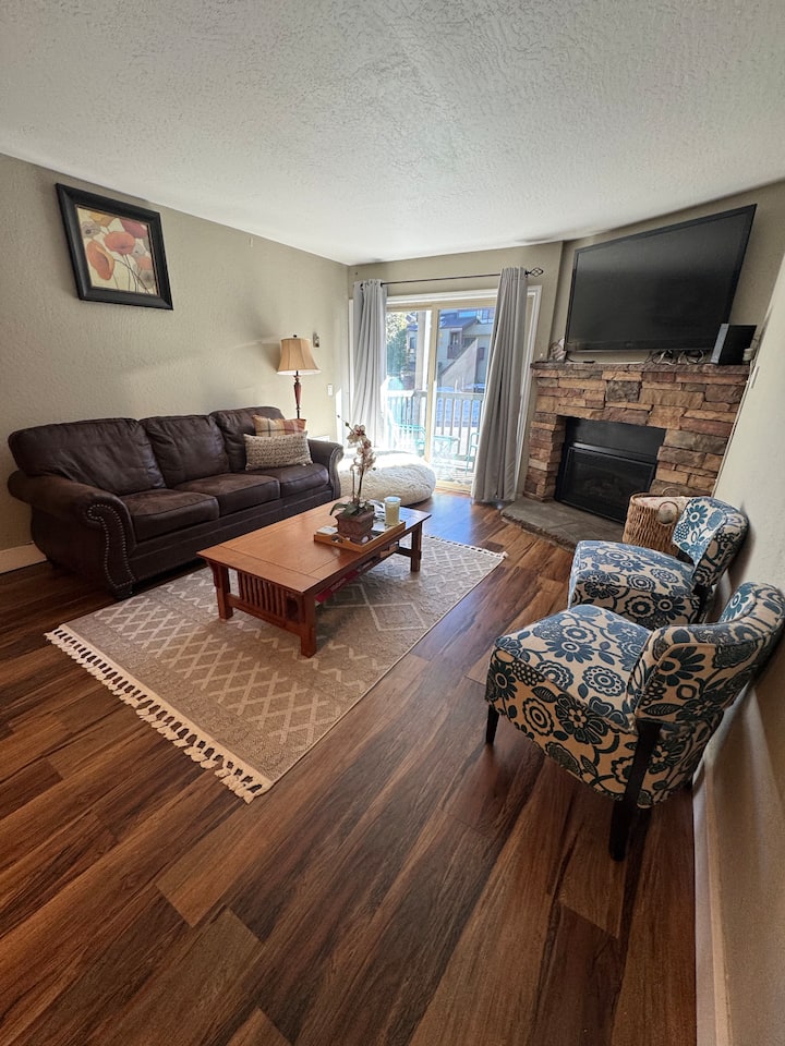 Canyon Blvd. Condo - June Lake, CA