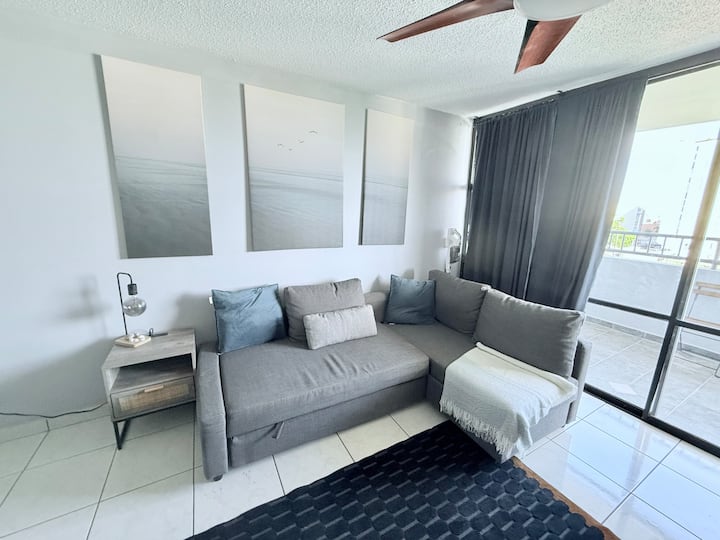 San Juan, King Br Condo, Wi-fi, Pool & Nightlife - Puerto Rico