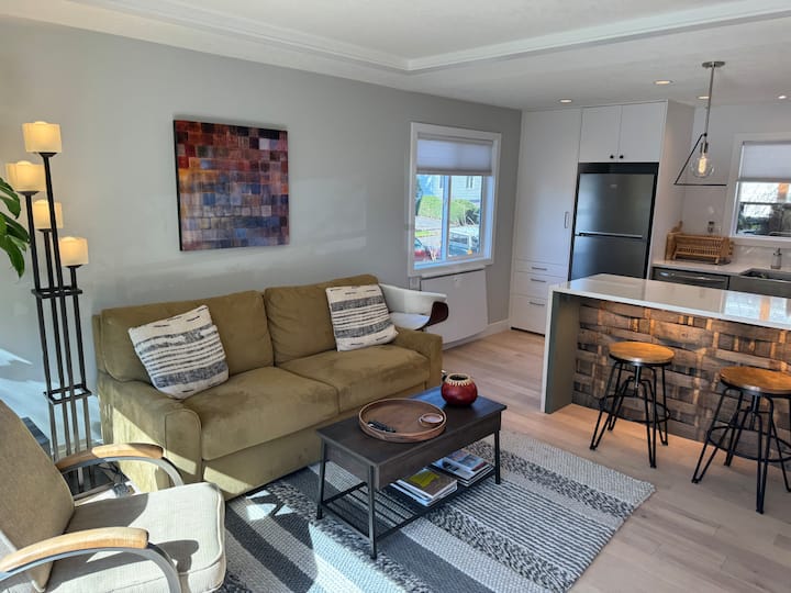 Freshly Renovated, Swanky Duplex. - Portland, OR