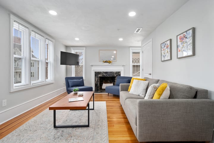 Jennifer’s Cozy Apt Walk To Brown In Unit Laundry - Providence, RI