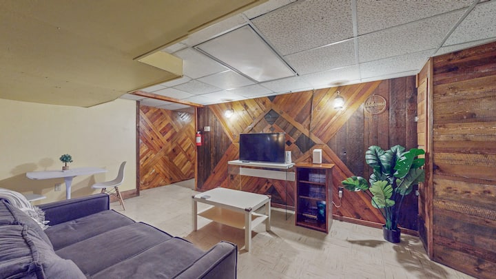 Cozy 1 Bdrm, 2 Bed Home With A Seasonal Pool - Dinosaur State Park, Rocky Hill