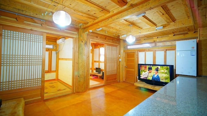 #한옥마을 #경기전 #전동성당 #오목대 풀꽃방Vip특실 - Jeonju-si