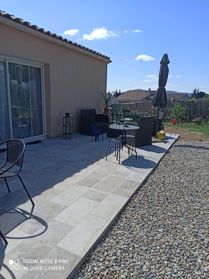 Maison Privatisée En Piémont Cévenol. - Sauve