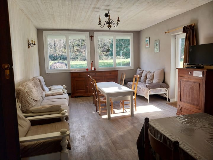 Maison Au Cœur De La Vallée, Vue Sur La Montagne - Adé