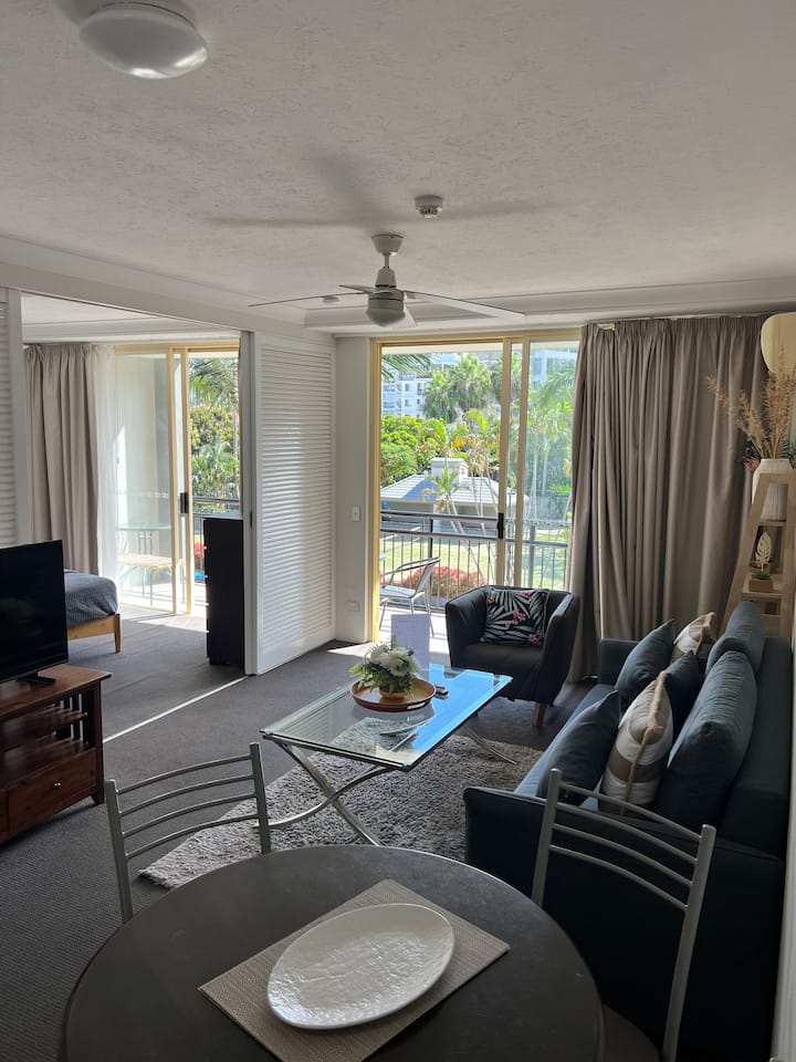 Spacious 1-bedroom Apartment W/resort Facilities - Broadbeach