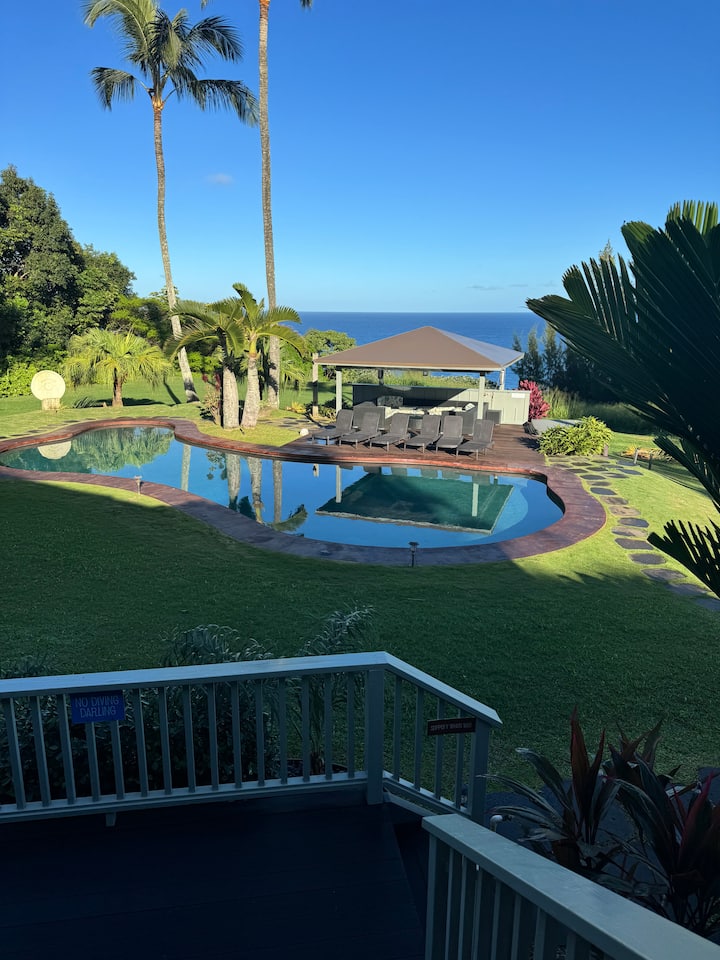 Secret Beach Family Reunions ! - Kauai, HI