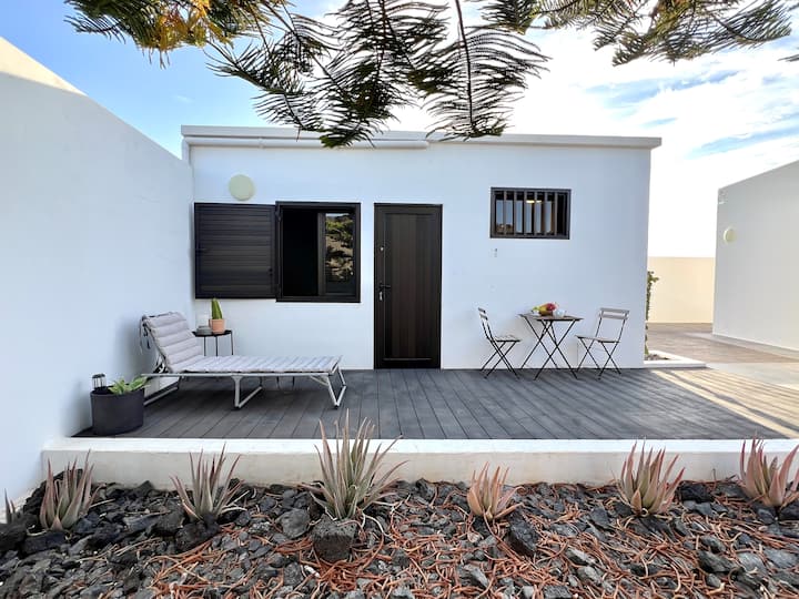 Acogedor Apartamento De Invitados Con Piscina - Lanzarote