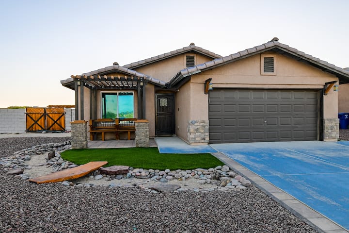 Casa Luna
Near Ypg & Mcas - Yuma, AZ