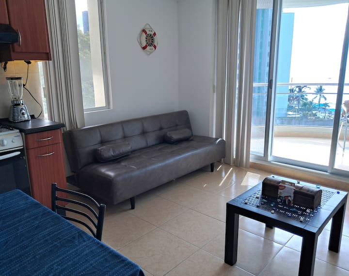 Frente Al Mar Suite Tonsupa Con Piscina - Tonsupa