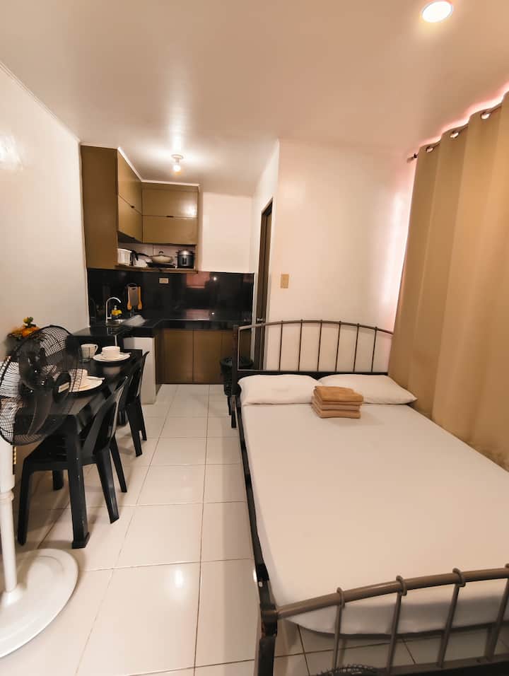 Teresitas Staycation - Unit 201 - Philippines