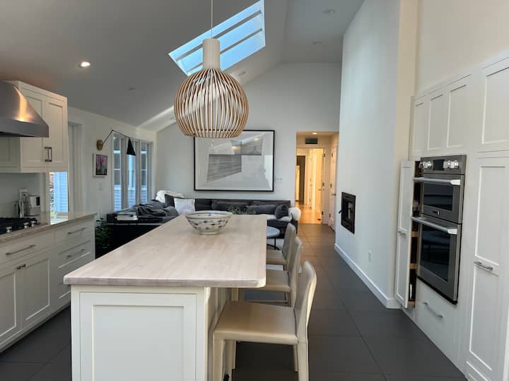 Contemporary/quiet And Private Home - Concord, MA