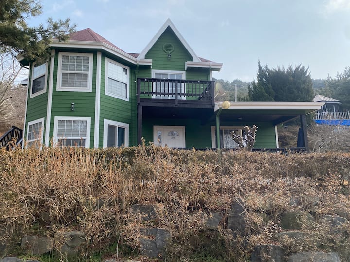 오션힐 펜션 104호 1-2층 독채 - South Korea