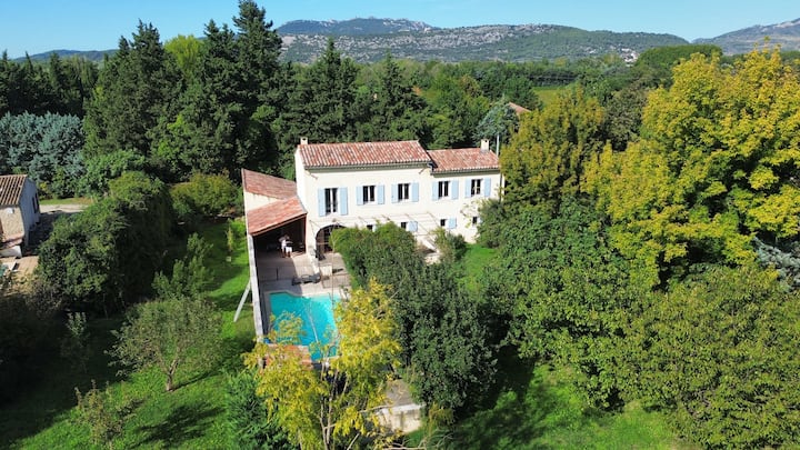 Superbe Mas Provençal Au Calme Avec Piscine - Carpentras