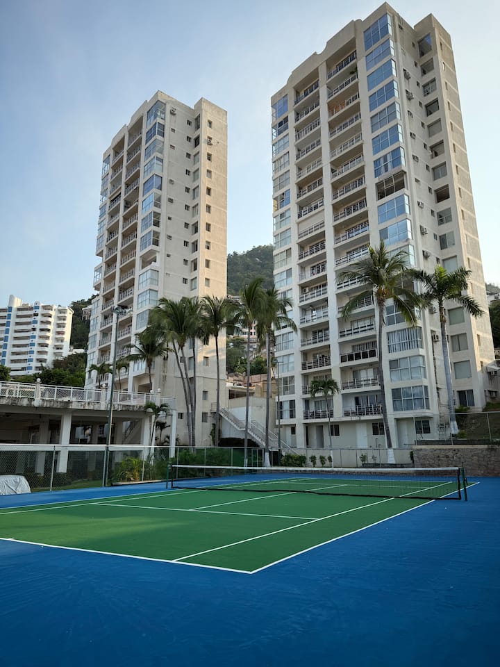 Condo In Touristic Zone. Tennis Court & Pools - Acapulco