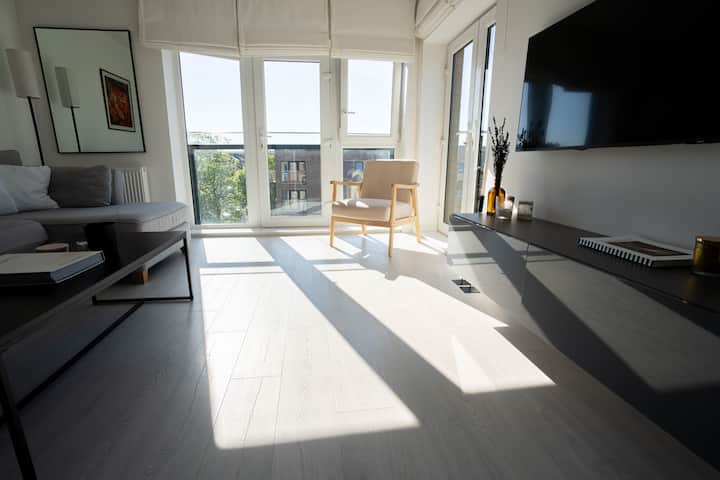 West End, City Views + Private Parking - Glasgow
