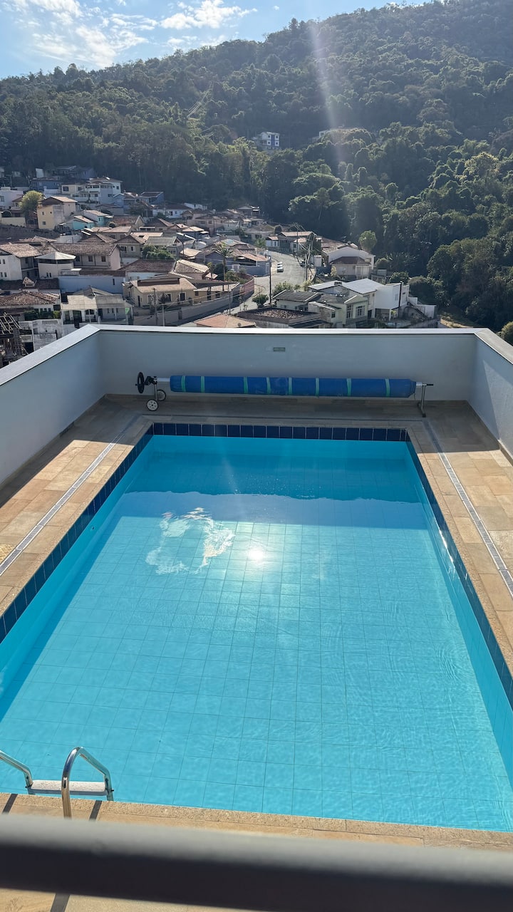 Apê C Vista/ Garagem/piscina E Conforto No Centro - Águas de Lindoia