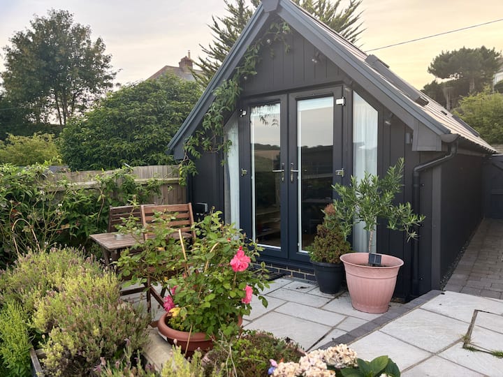 The Nook - Castle Views! Cosy 1 Bed With Parking - Hampshire