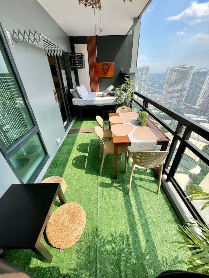 The Grand Balcony Escape W/free Parking & Videoke - Ortigas Center