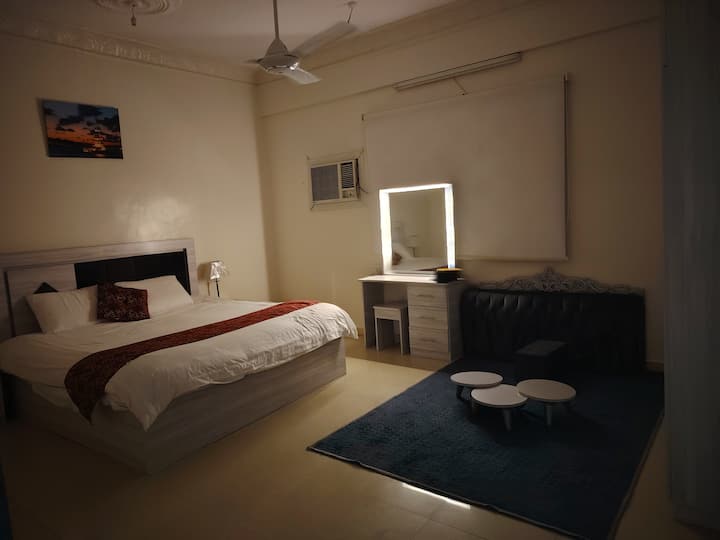 Spotless 2 Br Private Apartment - Medina