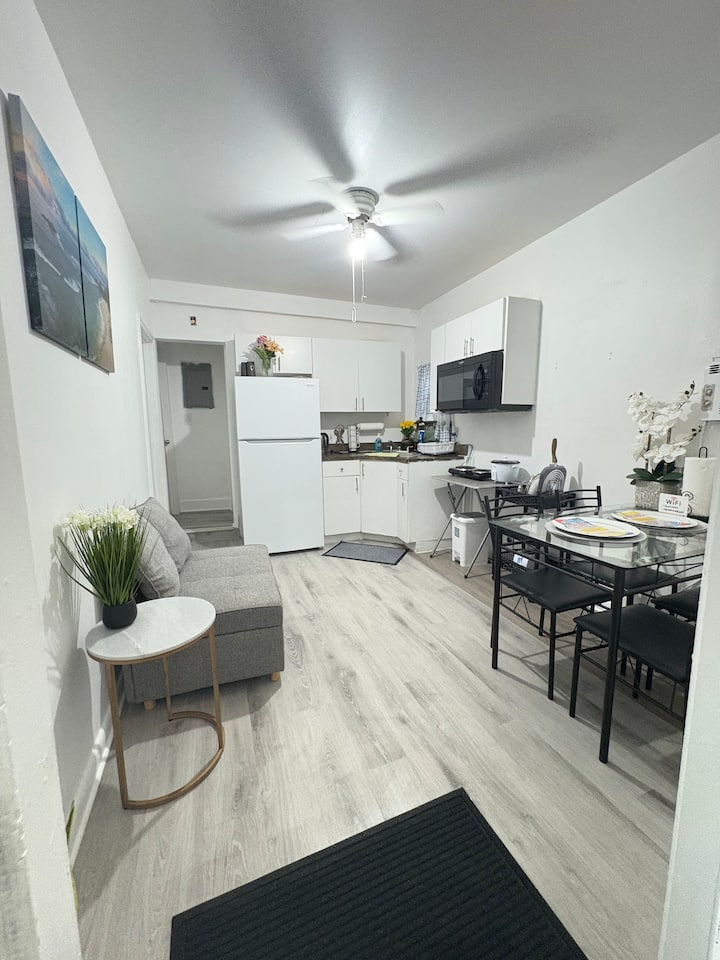 Private Casita Miami Near Airport Just 5 Minutes - Miami, FL