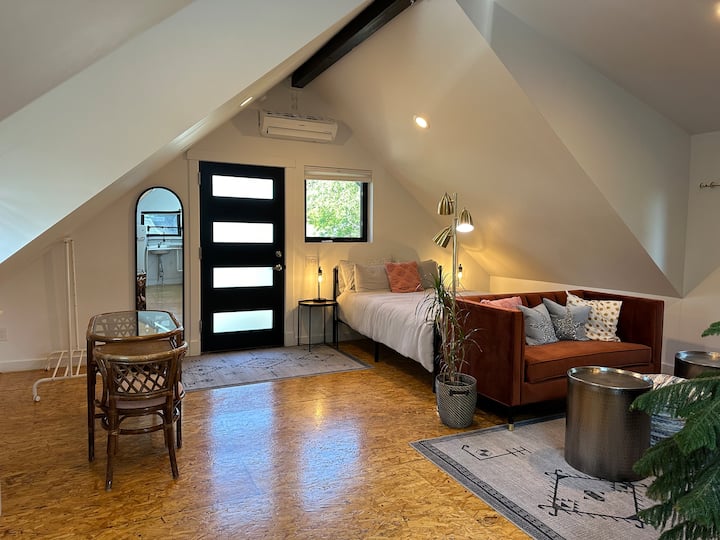 Bright Modern Bungalow Guesthouse-near Downtown - Boise, ID