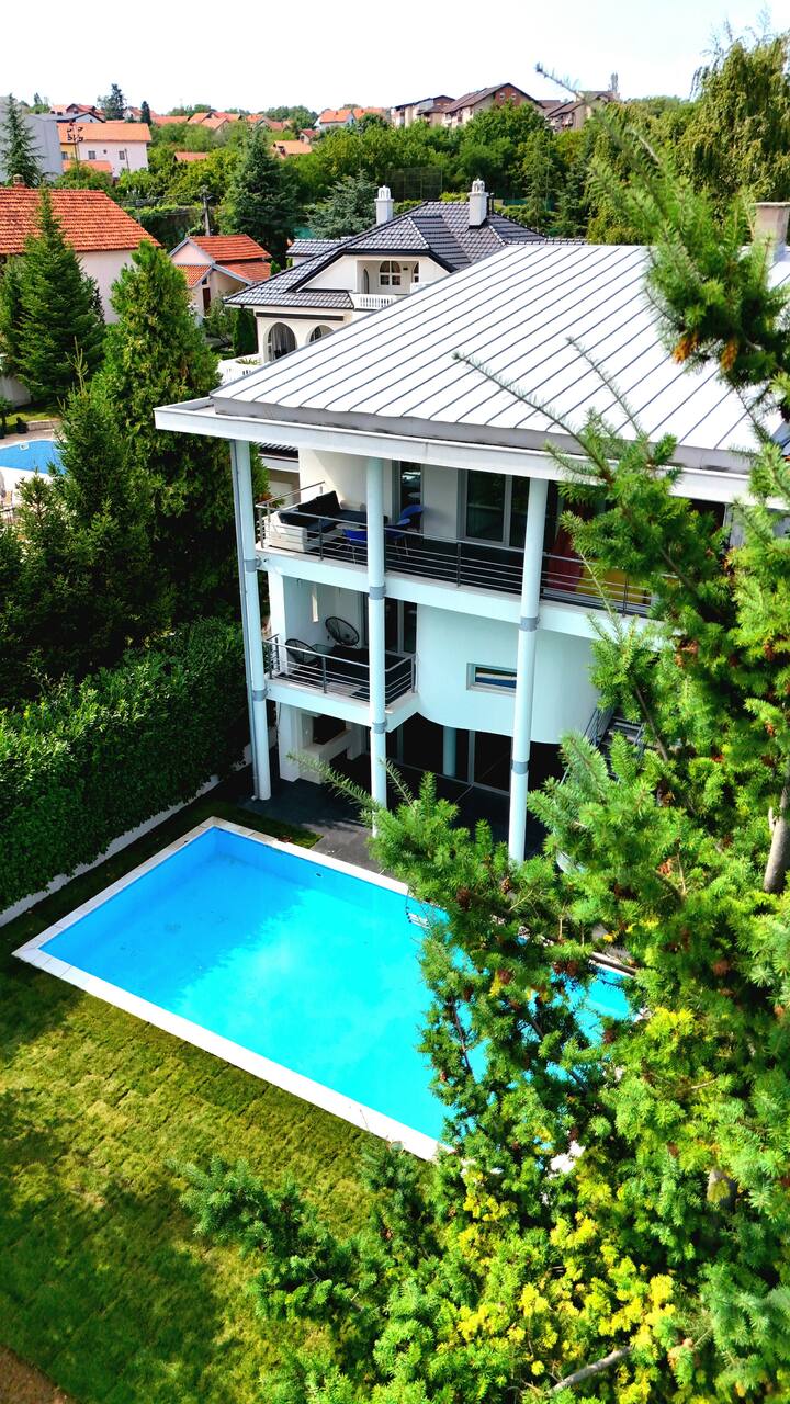 Cunami Exclusive Villa - Belgrado
