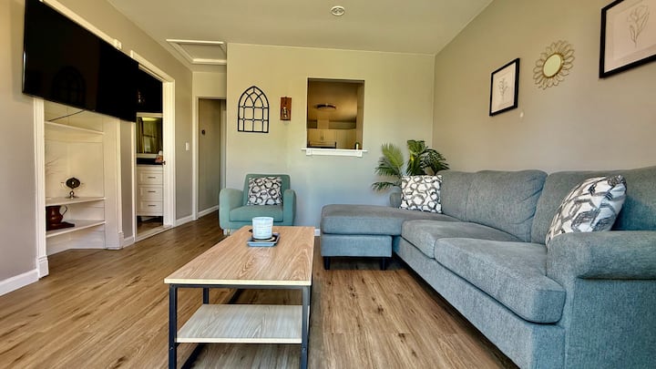 Adorable Private In-law Unit Near Downtown - Livermore, CA
