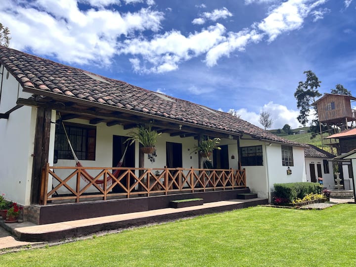 Hospedaje En Casa De Campo, Quinta “La Alegría” - Bolivar