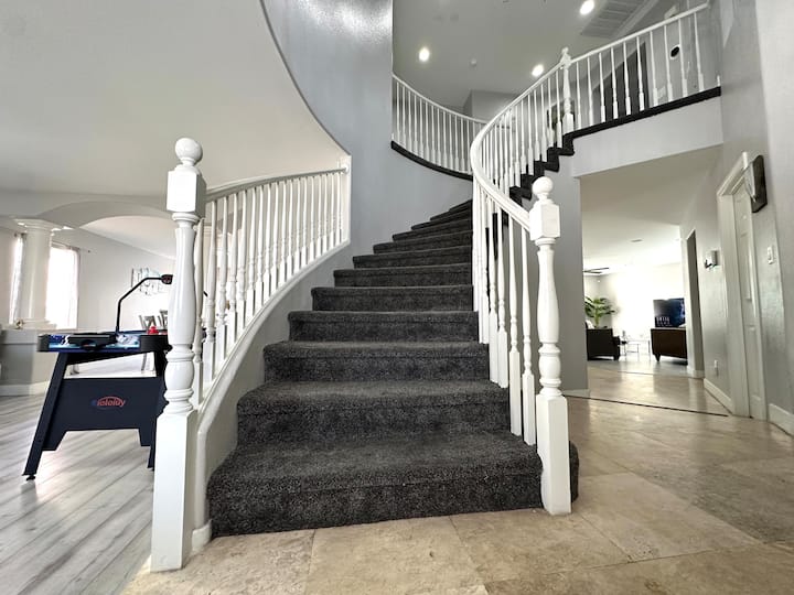 Allure Manor - Henderson, NV