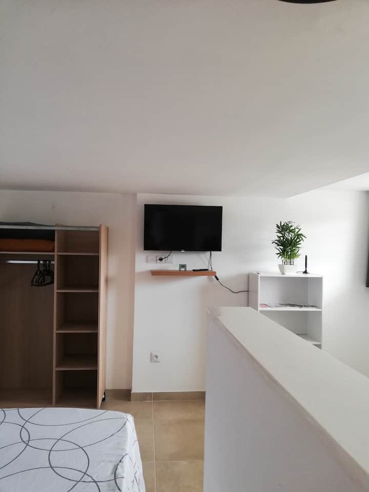 Logement + Parking Sécurisé-10 Min Aéroport Nantes - Pont-Saint-Martin