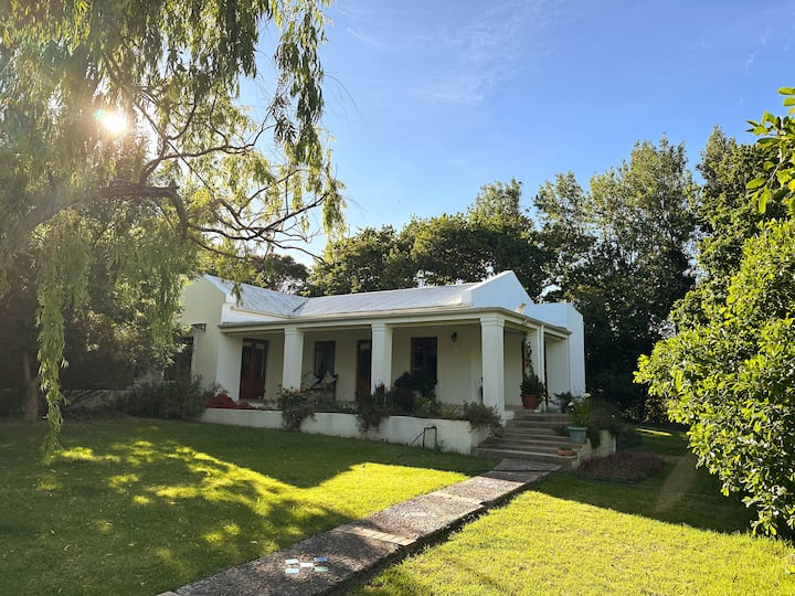 Cape Cuckoo Cottage: Magic 2 Bedroom Farm Cottage - Kylemore