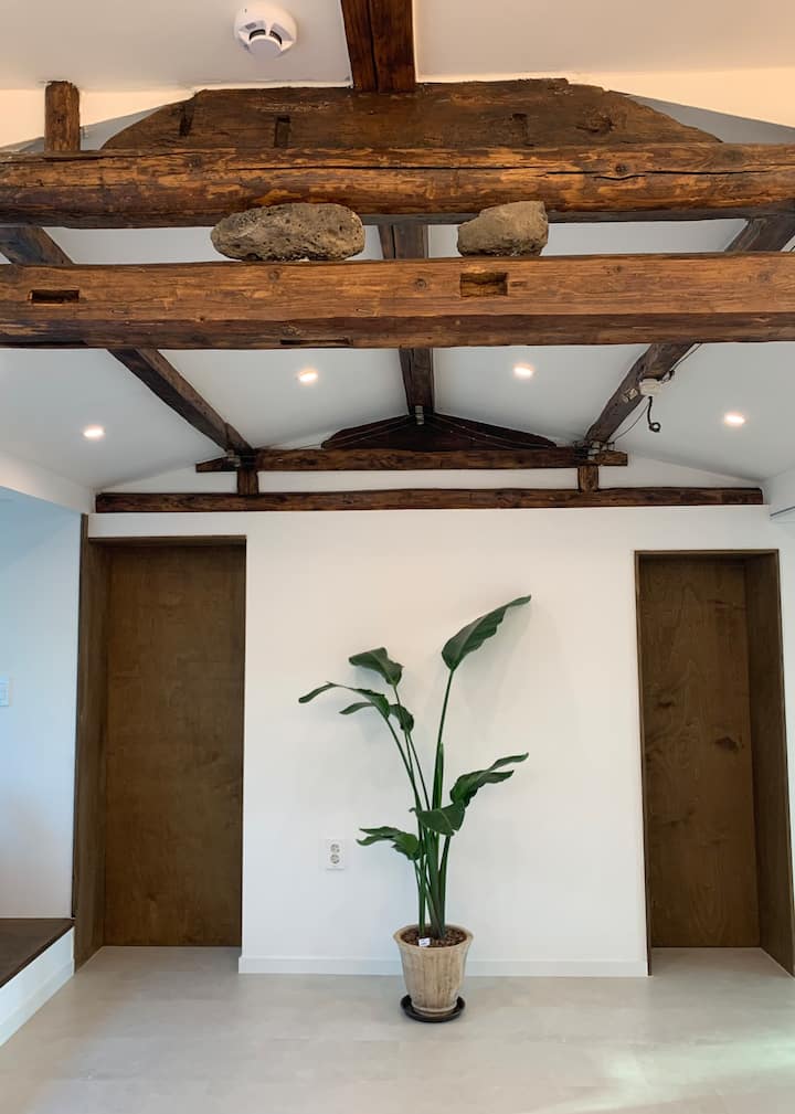 제주구옥독채민박#북스테이#한림별장 - Jeju-si